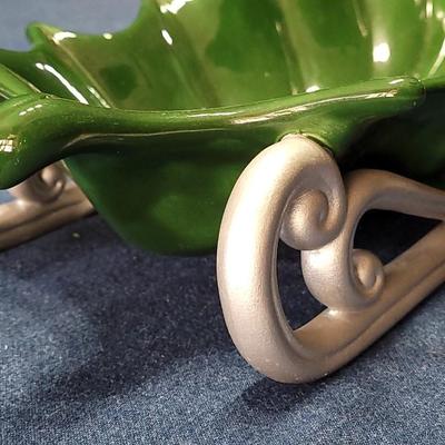 Lot 152: Vintage Ceramic Sleigh | EstateSales.org