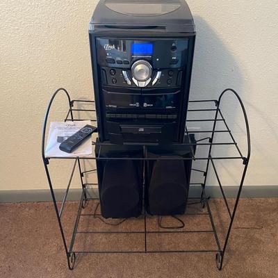 LOT C70: iTrak Stereo & Speakers | EstateSales.org