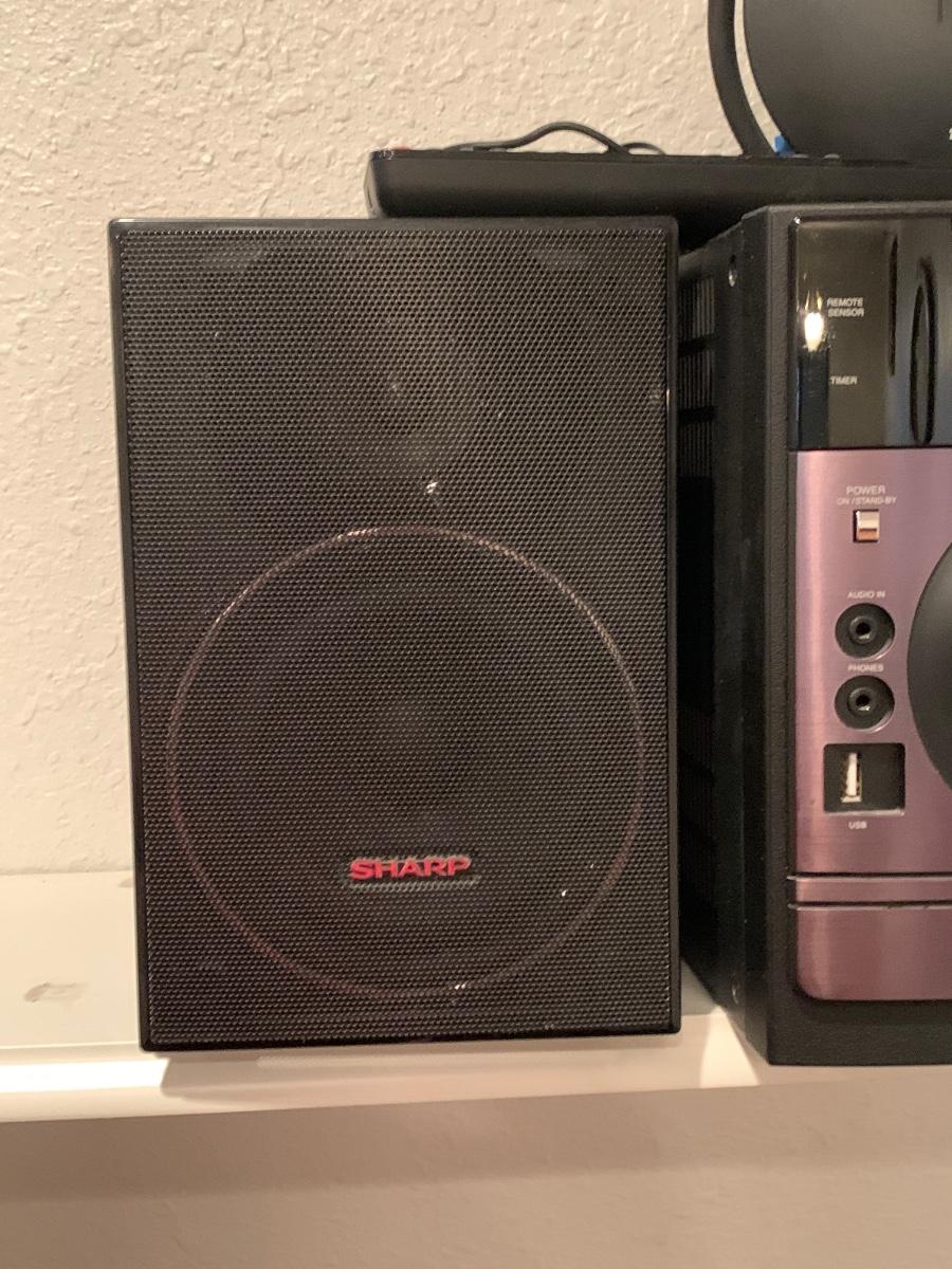 LOT 94: Sharp Micro Component System Model XL-DH259P & Terk Antenna ...