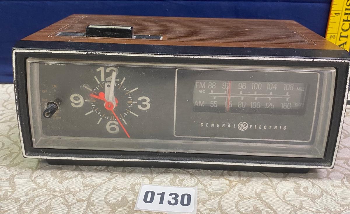 General Electric Radio and Clock | EstateSales.org