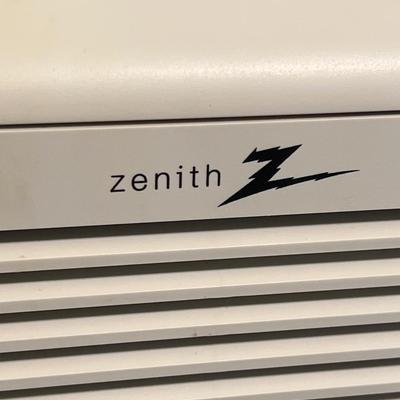 ZENITH ~ AC Window Unit ~ 5000 BTU | EstateSales.org
