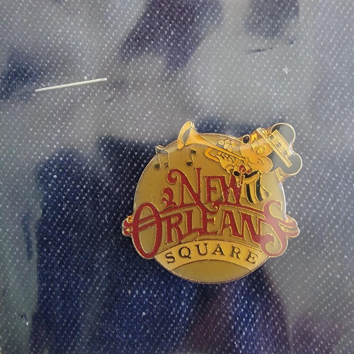 New Orleans Square Mickey Mouse Pin | EstateSales.org