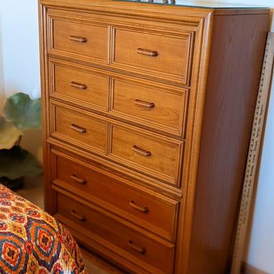 Beautiful Chest of Drawers, Great Shape | EstateSales.org
