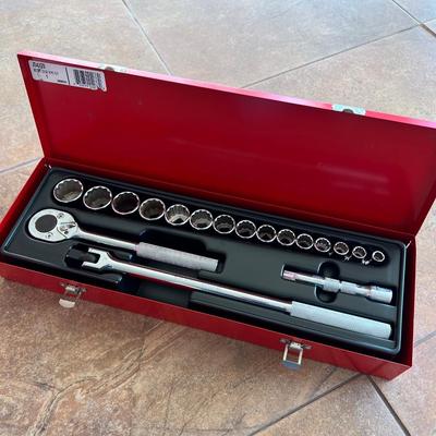 PROTO ~ Socket Set & Case ~ Like New | EstateSales.org