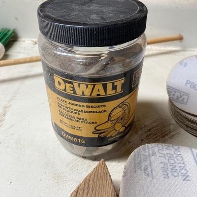 SANDING BLOCK, SANDPAPER & BISCUITS | EstateSales.org