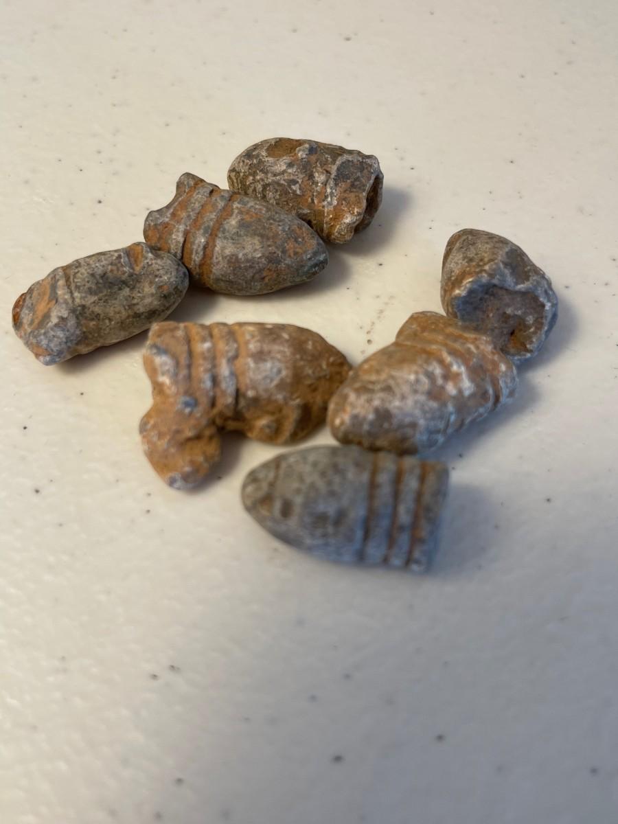 Grouping of Civil War era bullets | EstateSales.org