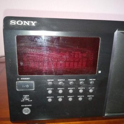 SONY MEGA STORAGE 300 CD DISC PLAYER CDP-CX355 | EstateSales.org