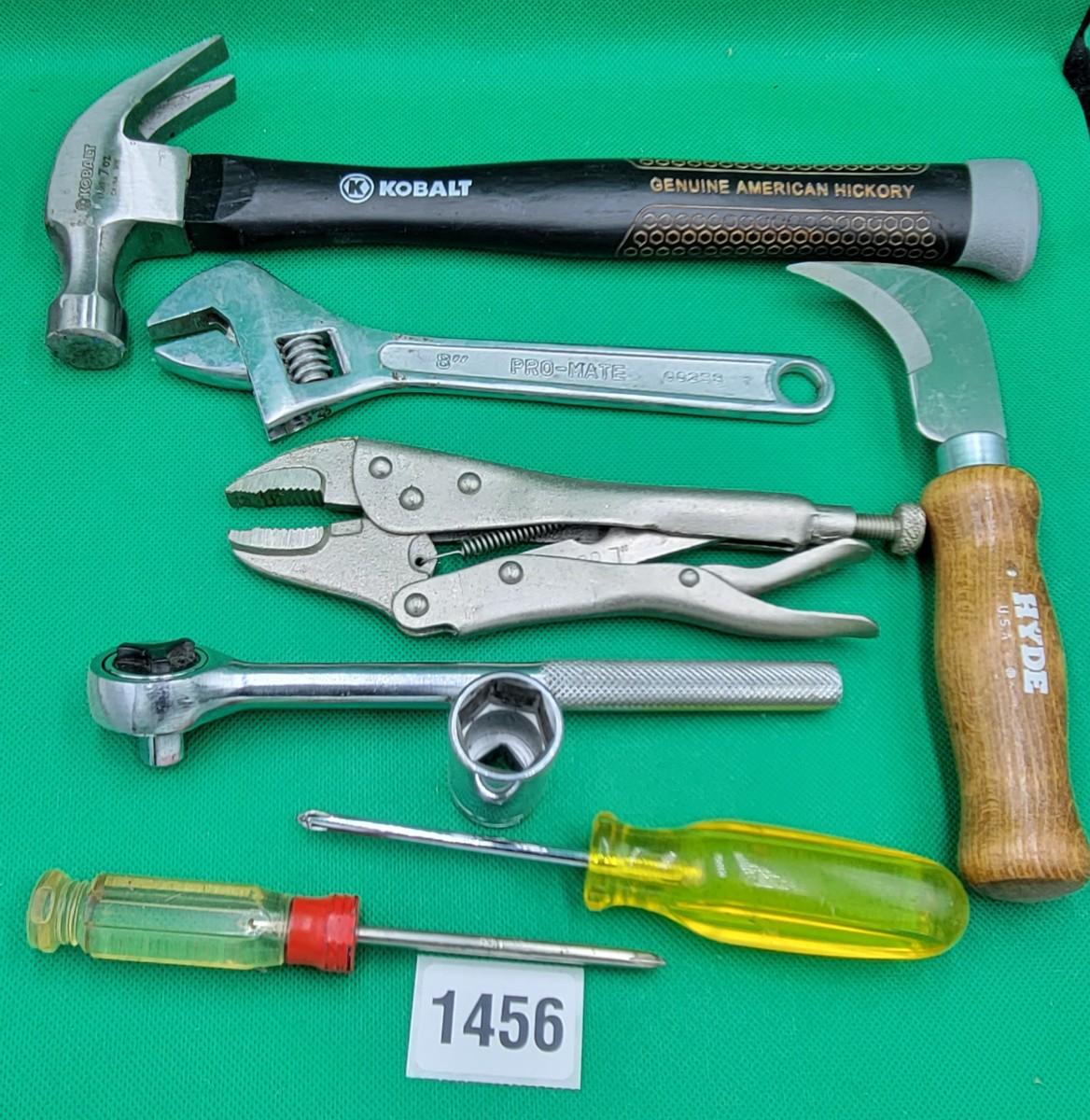 Misc hand tool lot | EstateSales.org