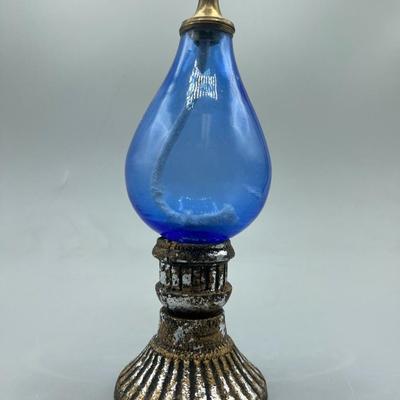 Small Vintage Blue Glass Oil Lamp | EstateSales.org