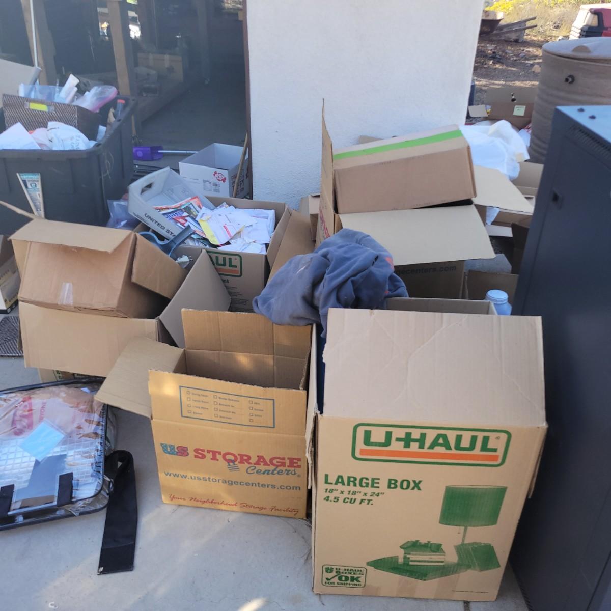 Box Lots | EstateSales.org