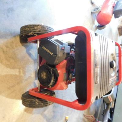 Generac 5500 XL Gas Generator with 11HP Motor | EstateSales.org