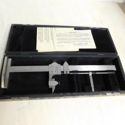 Starrett Vernier Calipers in Hard Case | EstateSales.org