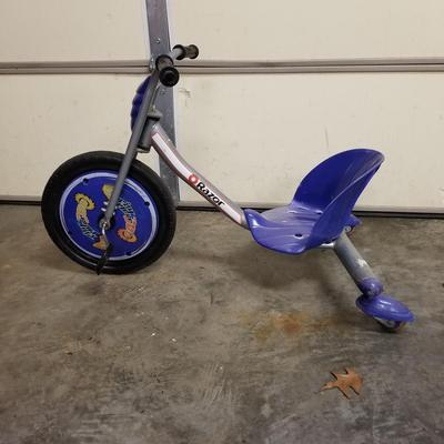 Razor RipRider 360 Caster Trike (G-JS) | EstateSales.org