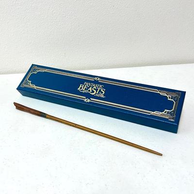 NOBLE COLLECTION ~ Fantastic Beasts ~ The Wand Of Newt Scamander ...
