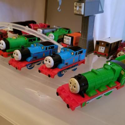 Thomas the Train Engines + Assorted Tomy Trains & Cars (TR-JS ...