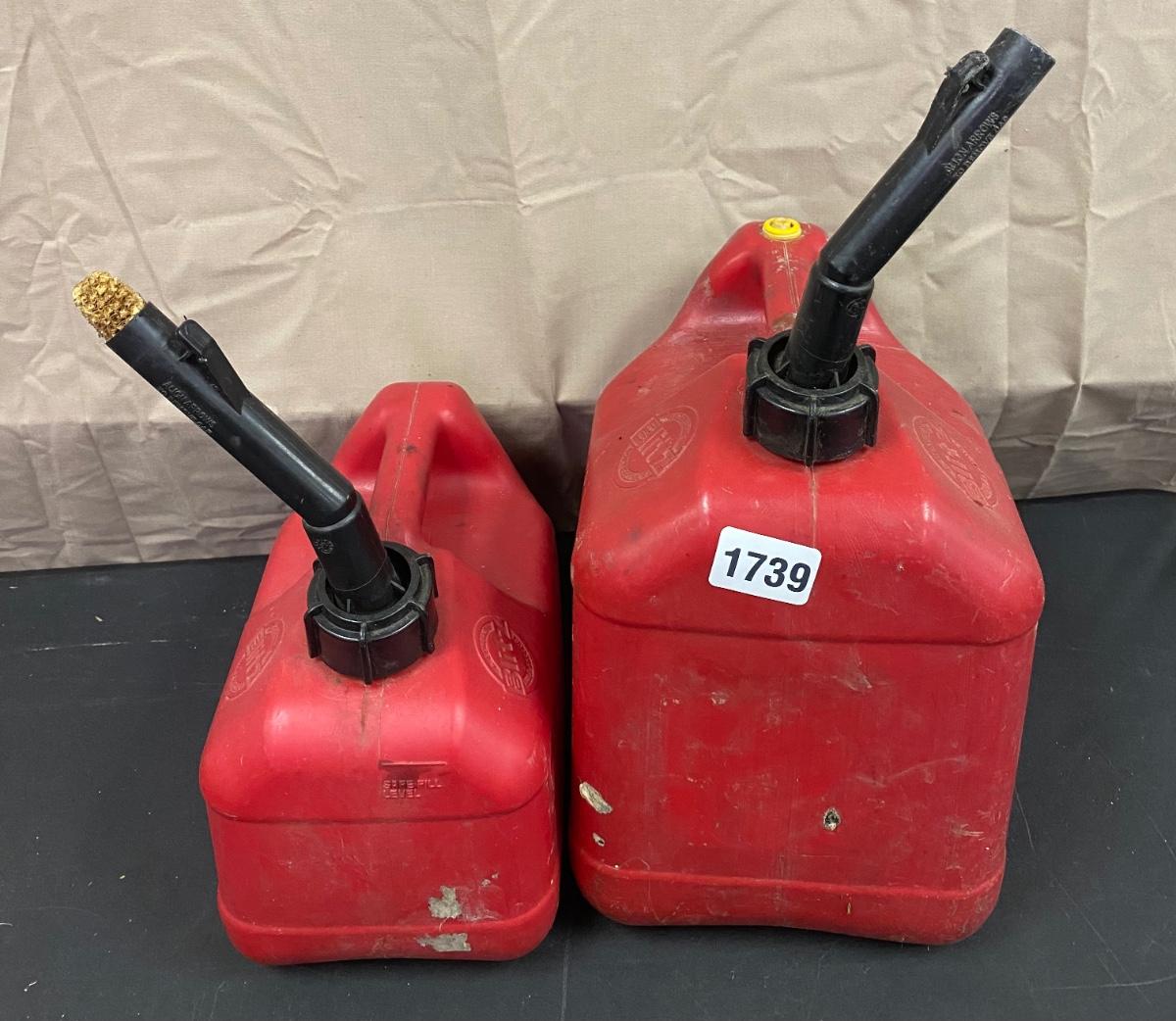 Gas Cans | EstateSales.org