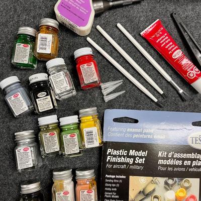 Testors model paint with brushes and tips | EstateSales.org