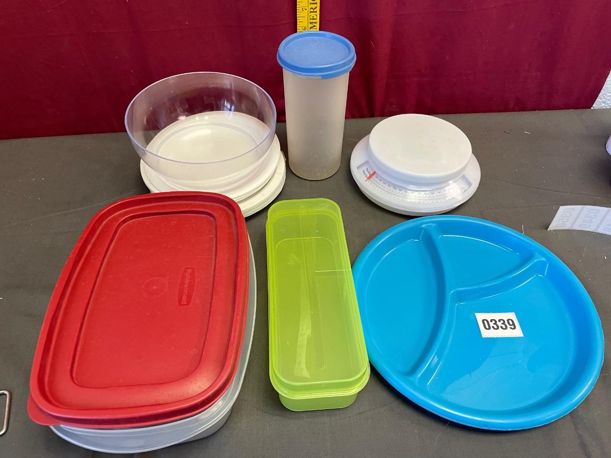 Plastic ware | EstateSales.org