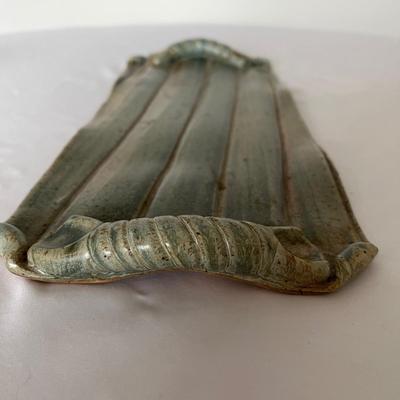 Slab-Built Pottery Platter (LR-RG) | EstateSales.org