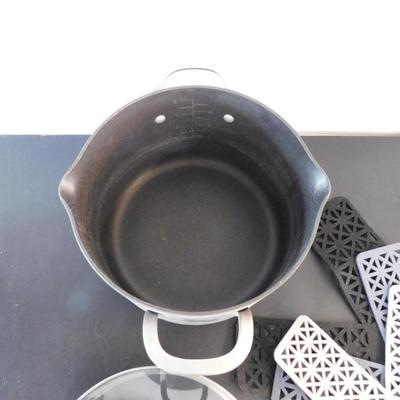 CALPHALON DUTCH OVEN, HOT PLATE HOLDERS, SILICON STRAINERS, DEEP FRY ...