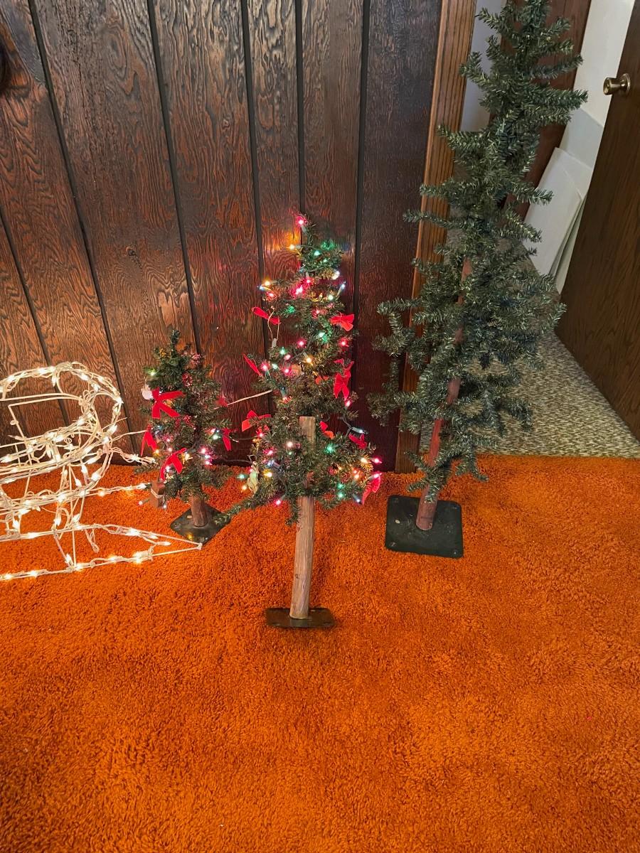 3 small Christmas trees | EstateSales.org