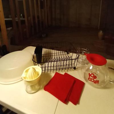 JUICE SQUEEZ-TUPPERWARE CAKE HOLDER-DRYING RACK-MORE | EstateSales.org