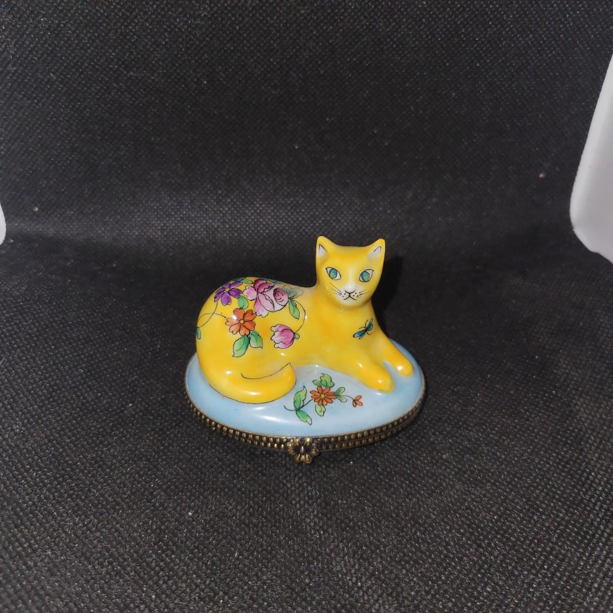 Limoges Cat Trinket Figuren | EstateSales.org