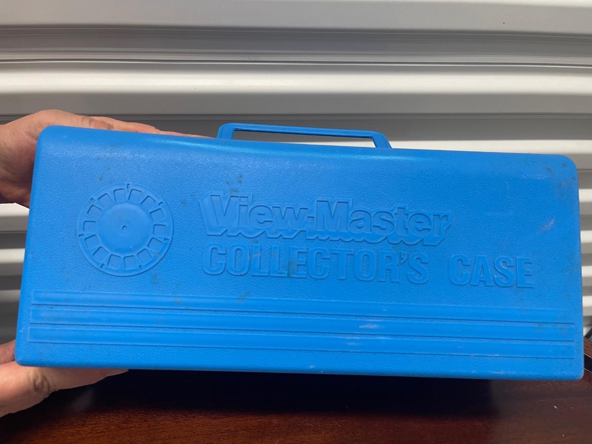 Two vintage View Masters with discs. Wonders of the World, Mickey Mouse ...