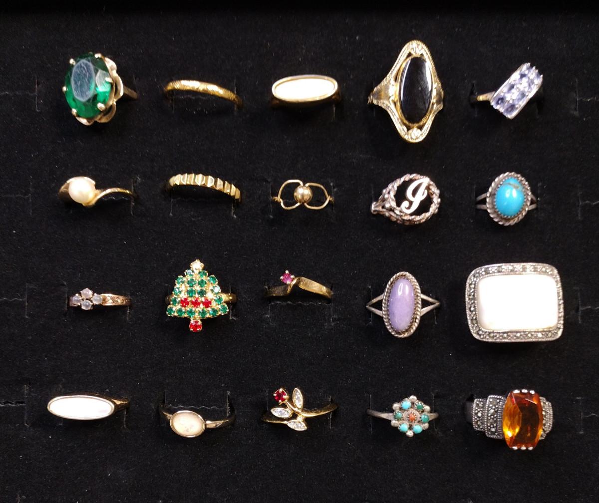 20 Rings | EstateSales.org