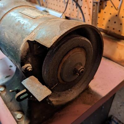 B-Line 1/3 hp Double Bench Grinder with Shield | EstateSales.org