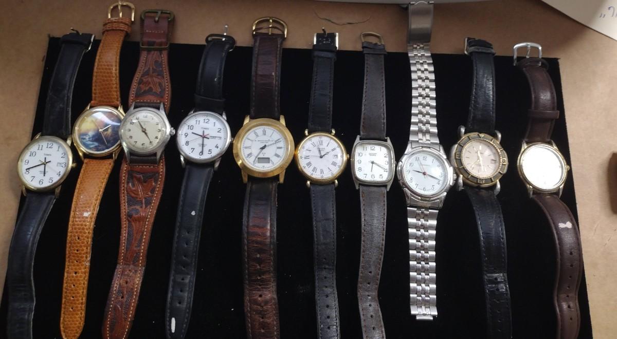 Men's Watch Variety | EstateSales.org