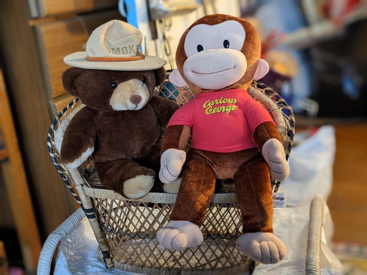 Wicker Chair with Smokey Bear and Curious George | EstateSales.org