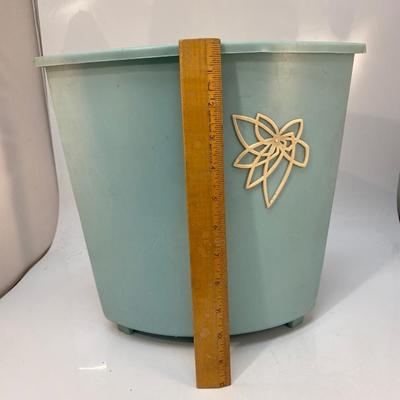 Vintage Pale Turquoise Blue Plastic Corner Fit Trash Waste Can ...