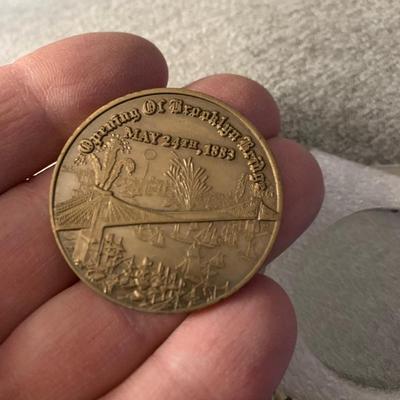 Brooklyn Bridge Souvenir Coins | EstateSales.org