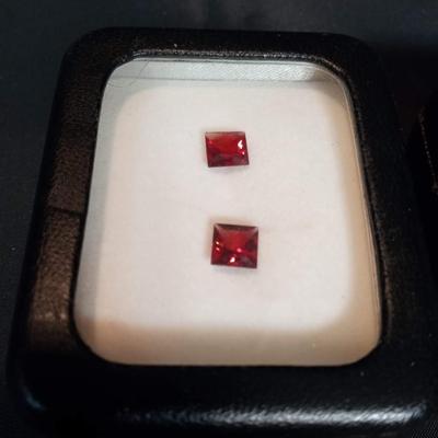 LABRADORITE, RED ANDESINE & TIBETAN BLUE ANDESINE GEMS | EstateSales.org