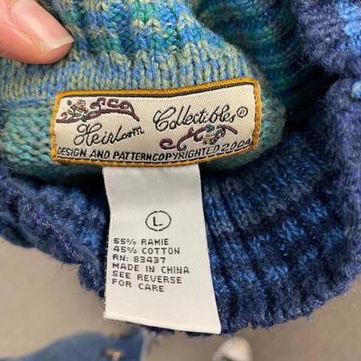 Heirloom Collectibles Blue Gradient Ombre Pullover Turtleneck Sweater ...