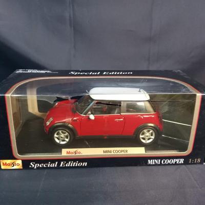 SPECIAL EDITION MINI COOPER DIE-CAST COLLECTABLE | EstateSales.org