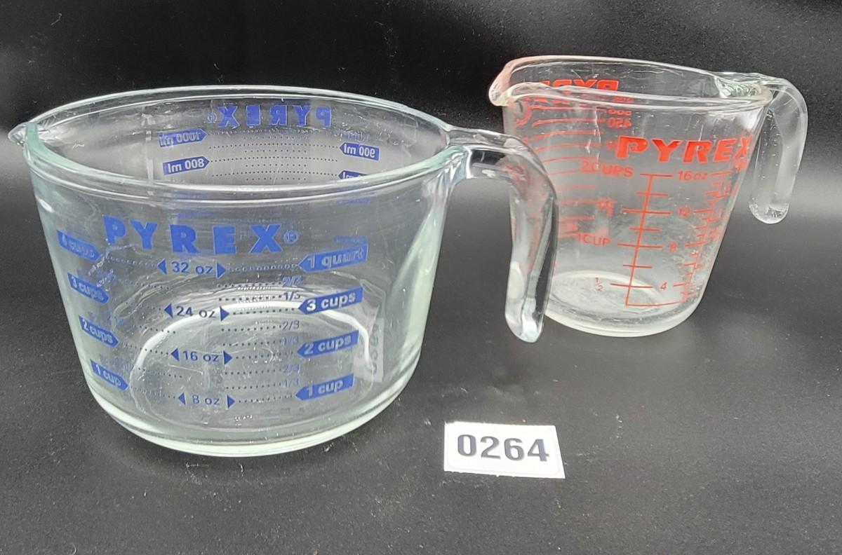 Pyrex Measuring Cups | EstateSales.org