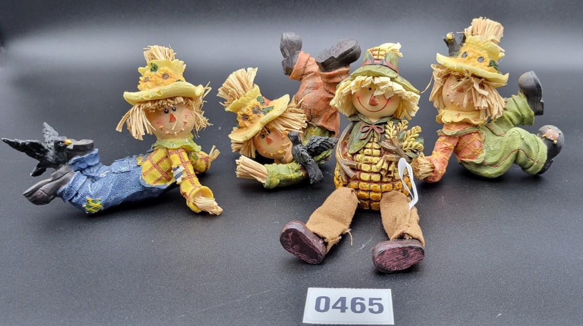 Fall Decor Scarecrows | EstateSales.org