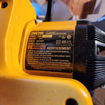 DeWalt DW705 12" Compound Miter Saw | EstateSales.org