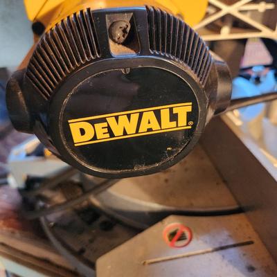 DeWalt DW705 12" Compound Miter Saw | EstateSales.org