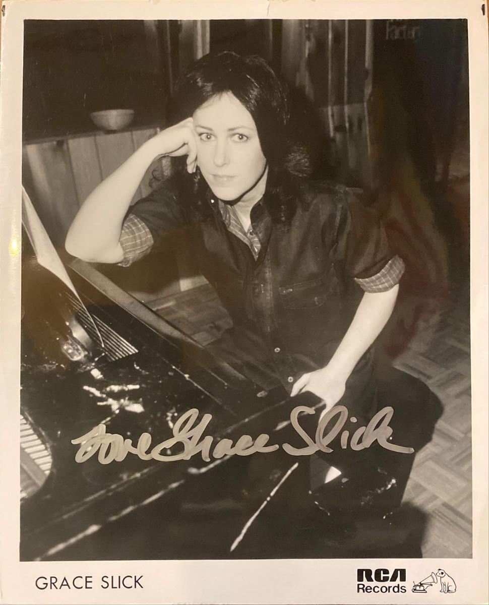 Grace Slick signed photo | EstateSales.org