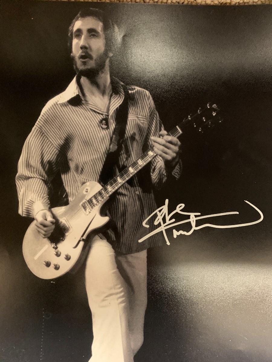 Pete Townshend signed photo | EstateSales.org