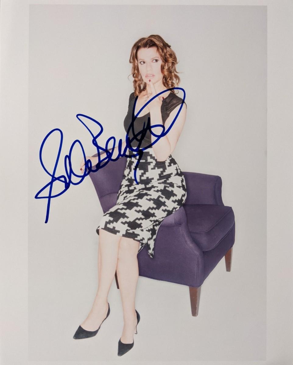 Sandra Bernhard signed photo | EstateSales.org