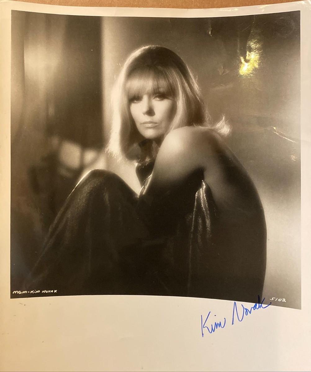Kim Novak signed photo | EstateSales.org