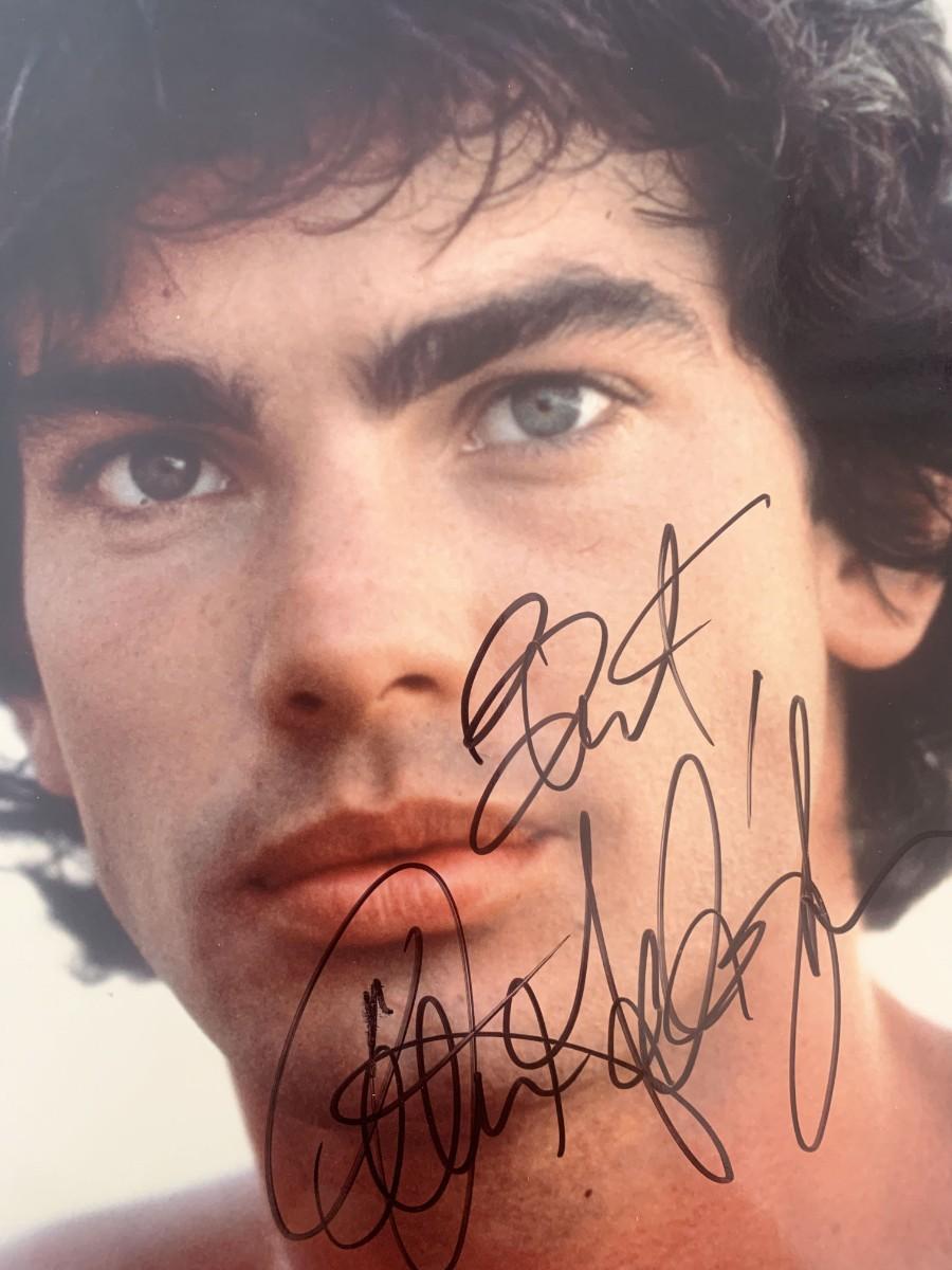 Peter Gallagher signed photo | EstateSales.org