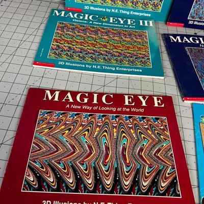 Magic Eye Books, 3D illusions | EstateSales.org