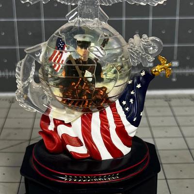 United States Marine Tribute Box | EstateSales.org