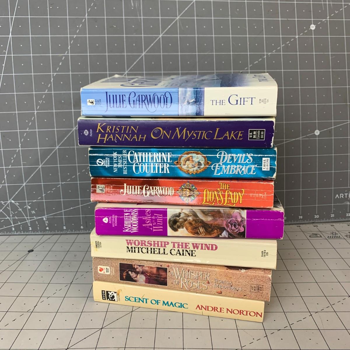 #266 Julia Garwood and Other Paperback Books | EstateSales.org