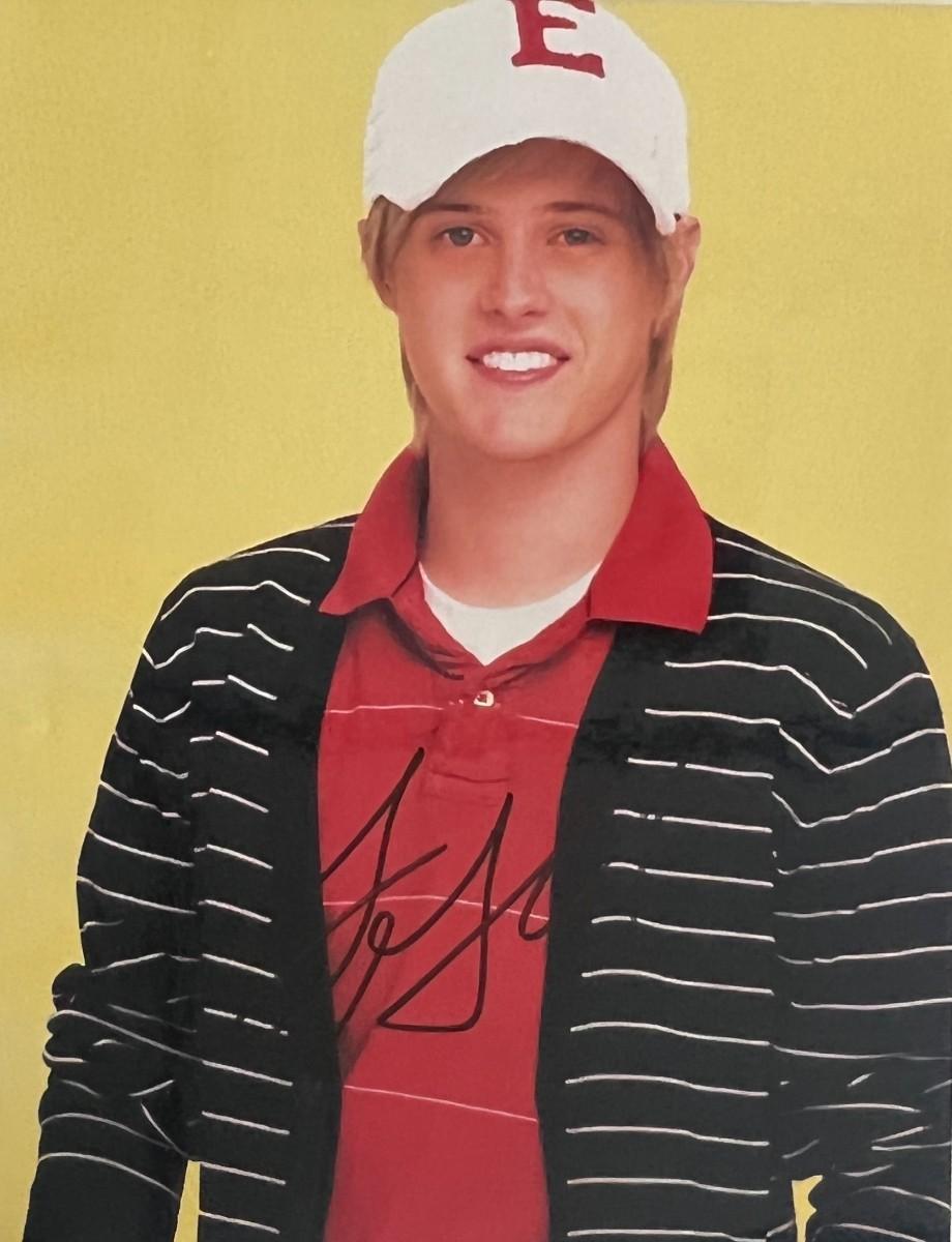 High School Musical Lucas Grabeel signed photo | EstateSales.org High School Musical Lucas Grabeel signed photo | EstateSales.org
